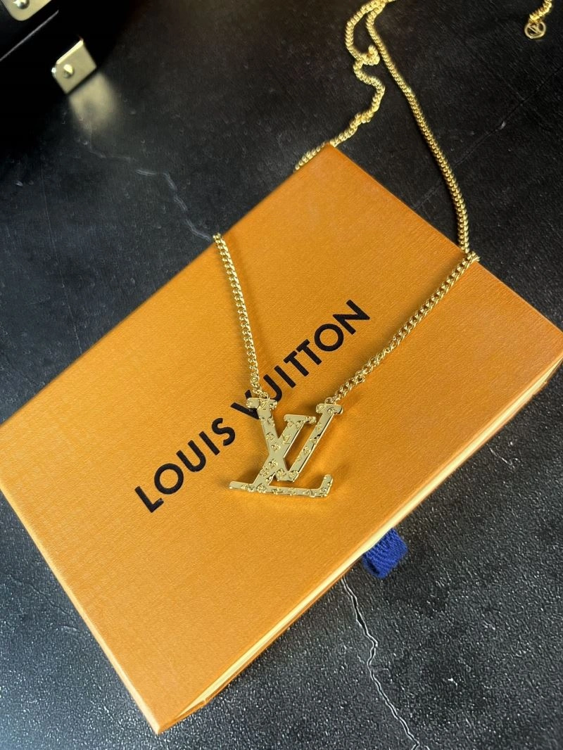 Legit Louis Vuitton Necklaces