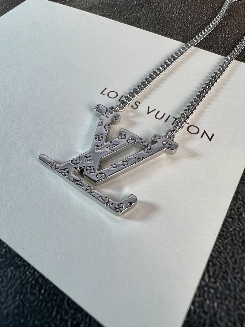 Legit Louis Vuitton Necklaces