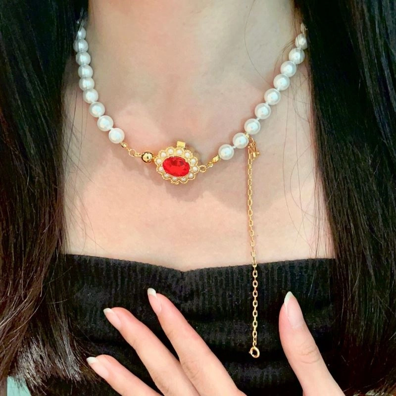 Brand-authenticated Louis Vuitton Necklaces