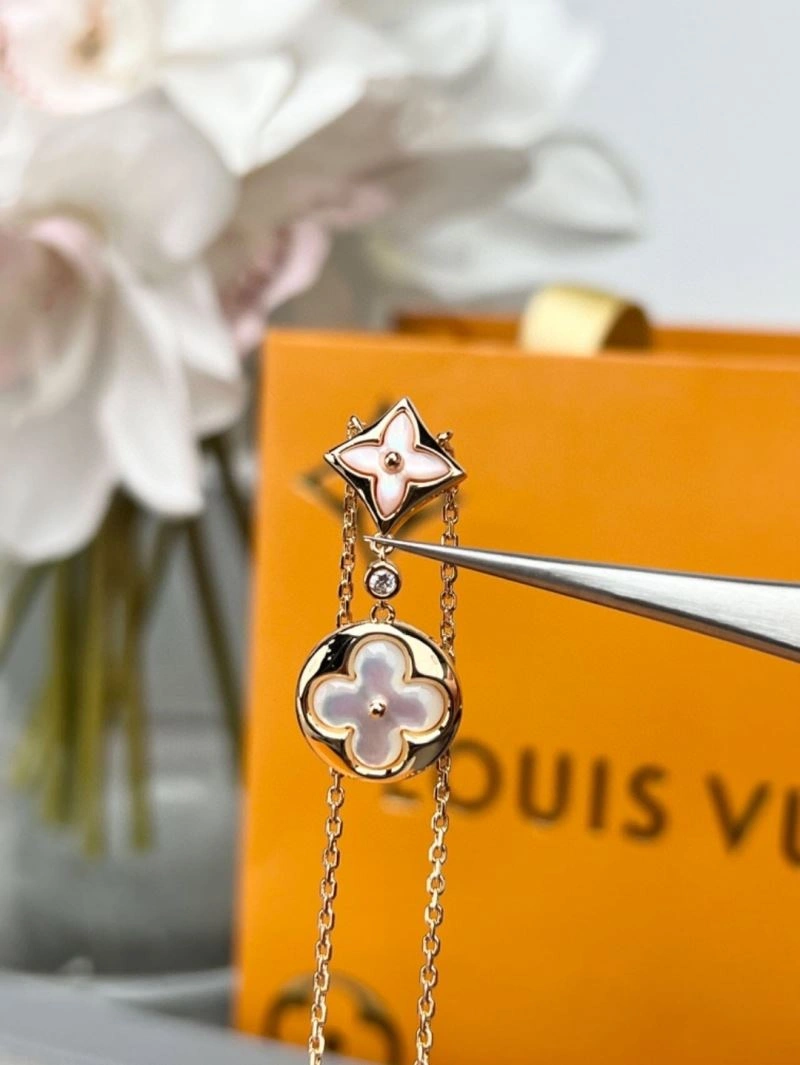 Genuine Louis Vuitton Necklaces