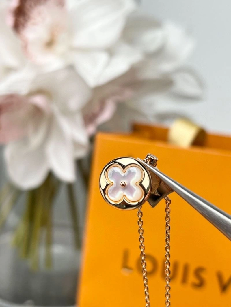 Genuine Louis Vuitton Necklaces