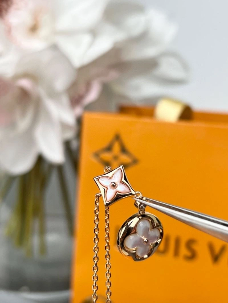 Genuine Louis Vuitton Necklaces