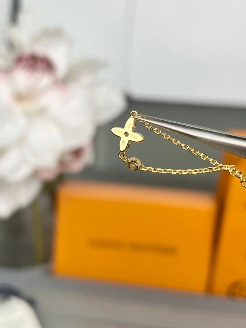 Real Louis Vuitton Necklaces