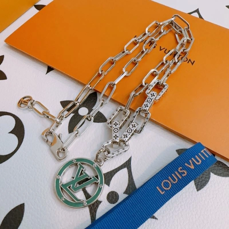 Legit Louis Vuitton Necklaces