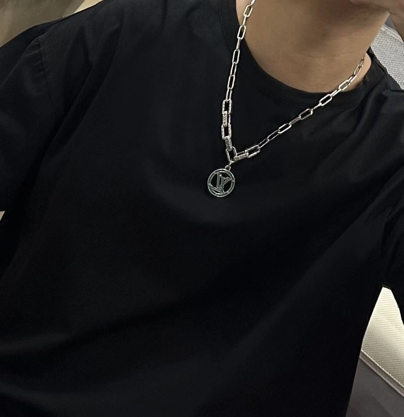Legit Louis Vuitton Necklaces
