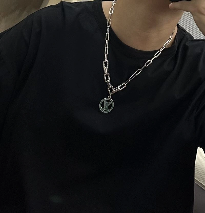 Legit Louis Vuitton Necklaces
