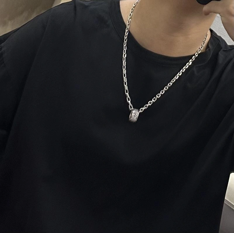 Real Louis Vuitton Necklaces