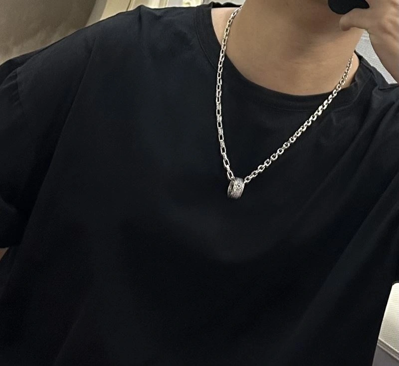 Real Louis Vuitton Necklaces