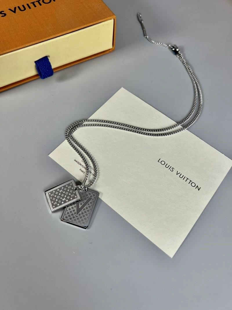 Top mirror Louis Vuitton Necklaces