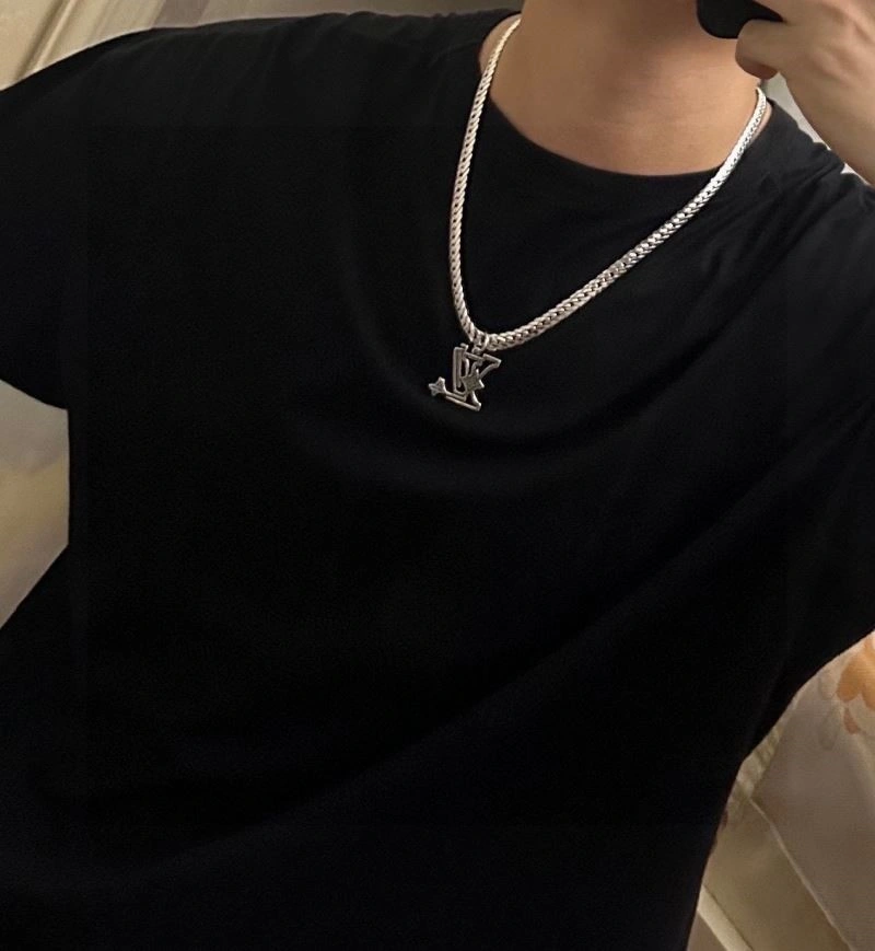Mirror quality Louis Vuitton Necklaces