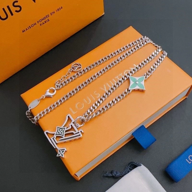 Original Louis Vuitton Necklaces