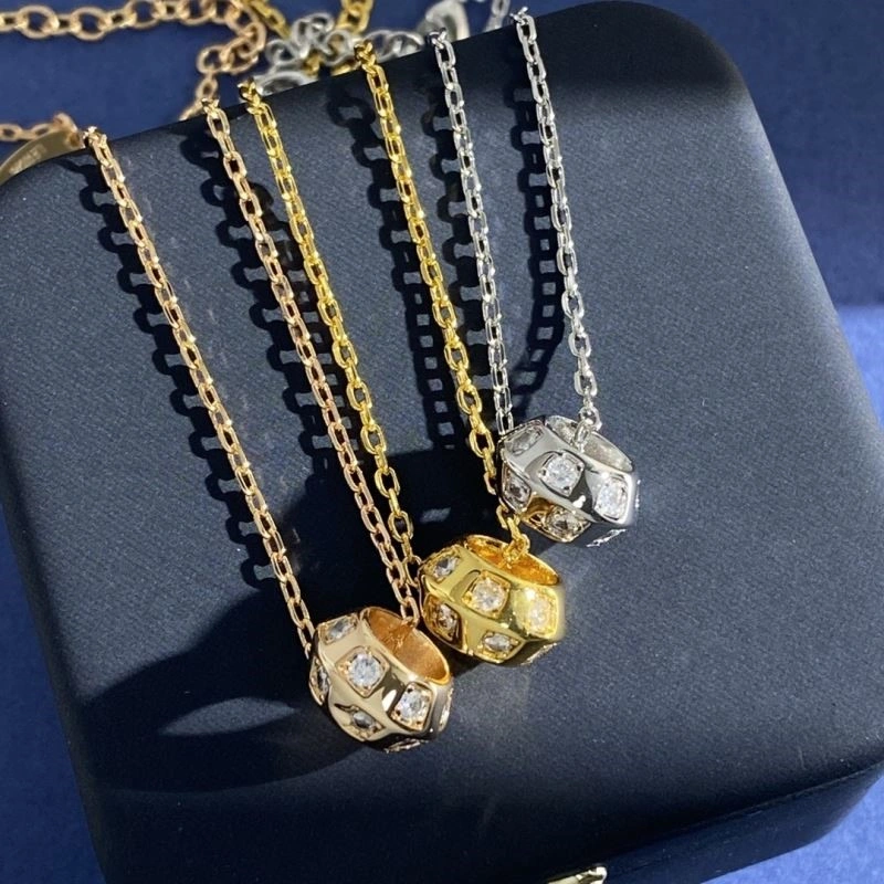 Louis Vuitton Necklaces