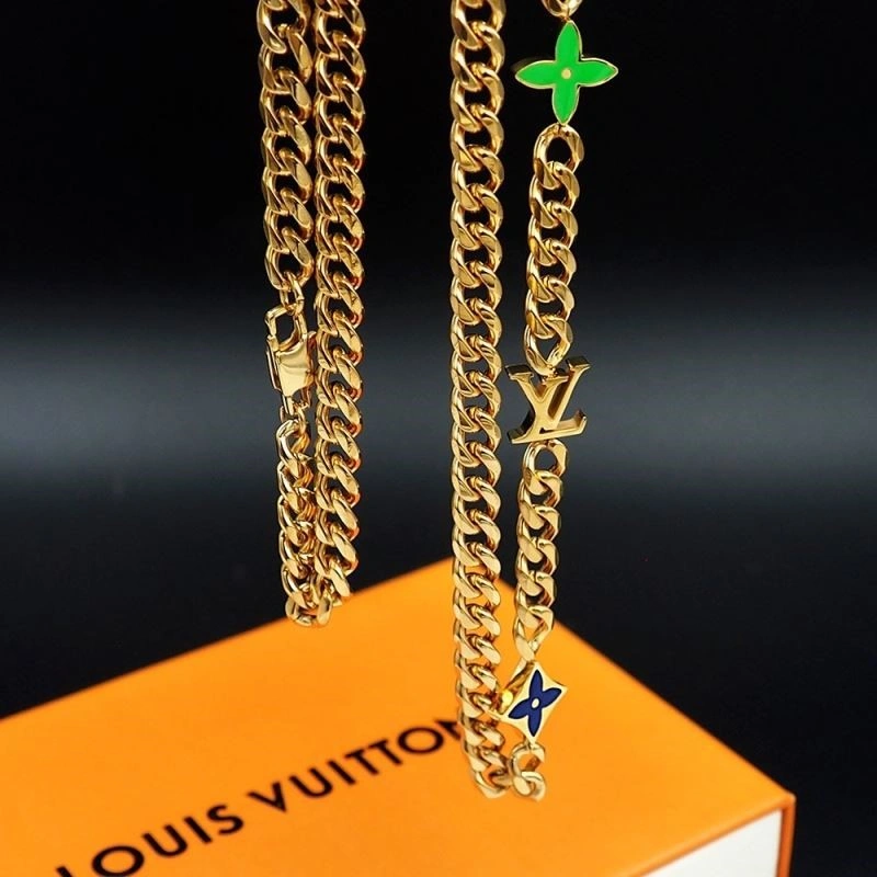 Inexpensive Louis Vuitton Necklaces