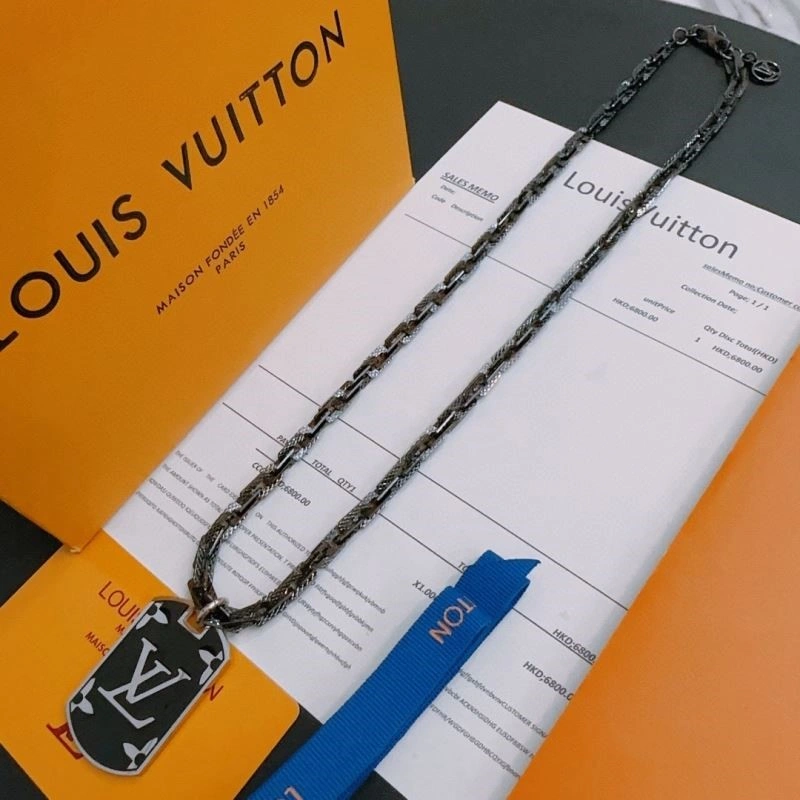 Top mirror Louis Vuitton Necklaces