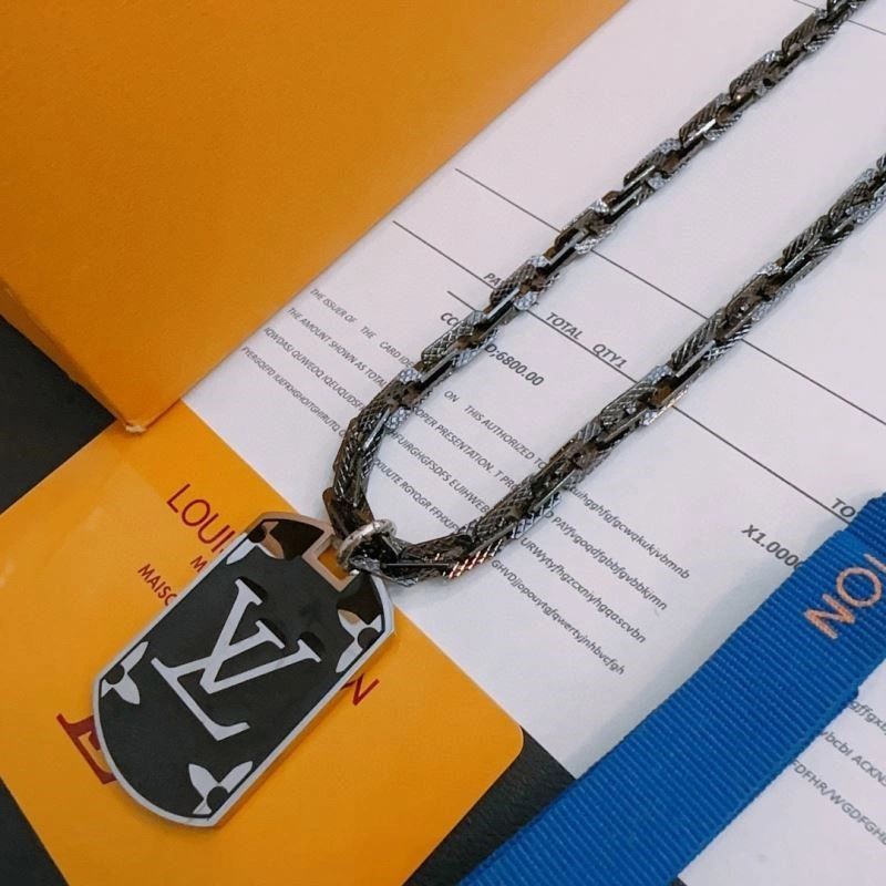 Top mirror Louis Vuitton Necklaces