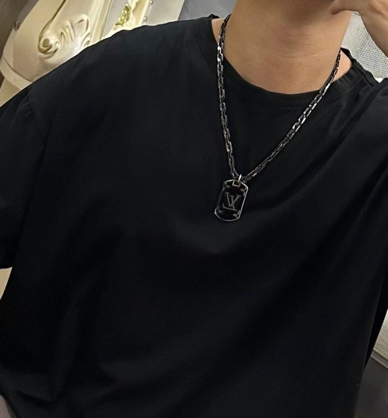 Top mirror Louis Vuitton Necklaces