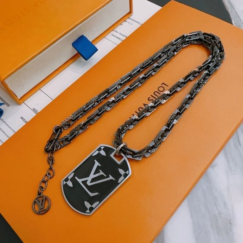 Top mirror Louis Vuitton Necklaces