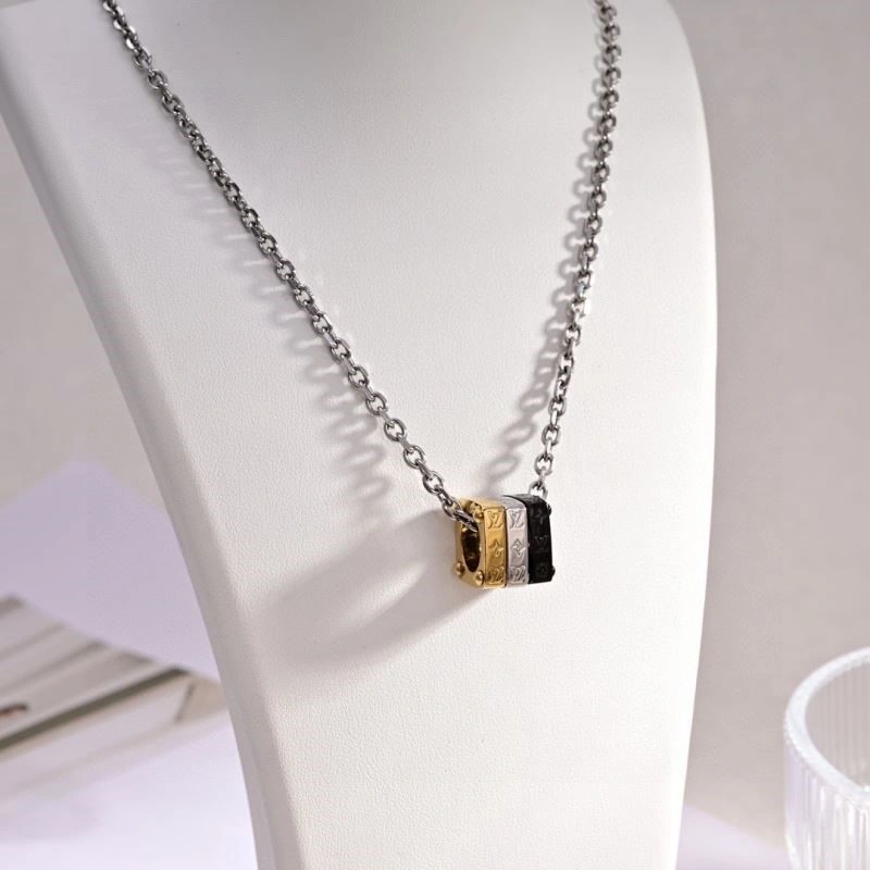 Accurate model Louis Vuitton Necklaces
