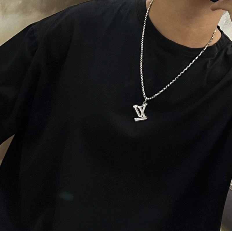 OEM Louis Vuitton Necklaces
