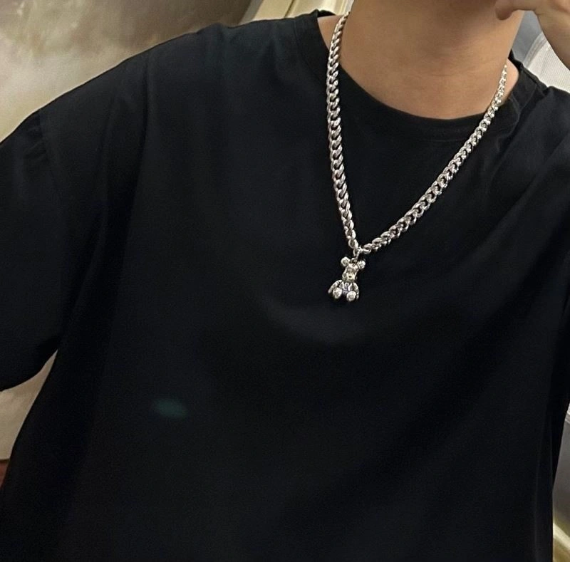 Original Louis Vuitton Necklaces