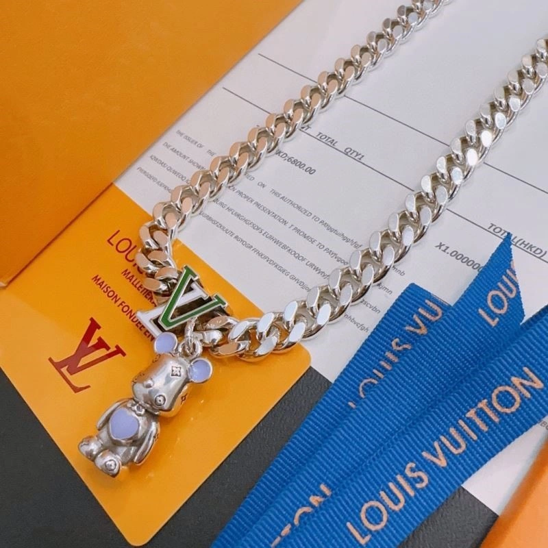 Indistinguishable Louis Vuitton Necklaces