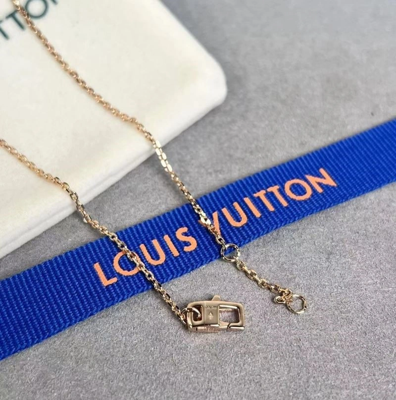 Top mirror Louis Vuitton Necklaces