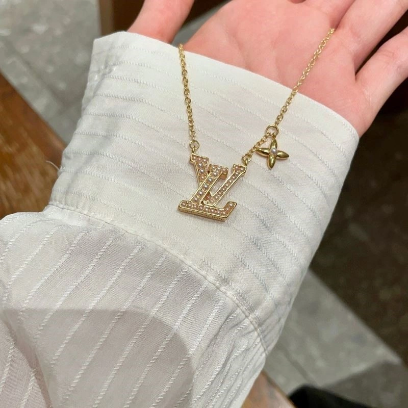Economical Louis Vuitton Necklaces