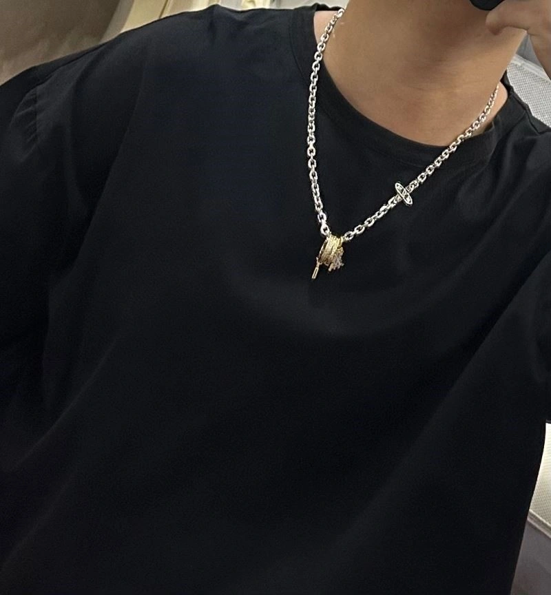 Value-priced Louis Vuitton Necklaces
