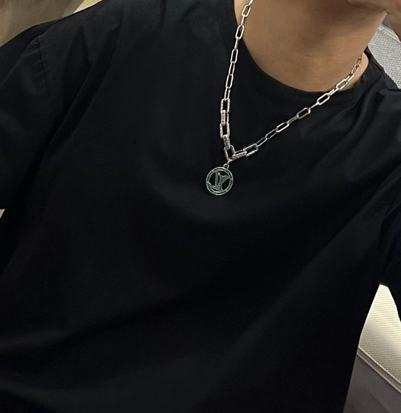 Factory-made Louis Vuitton Necklaces