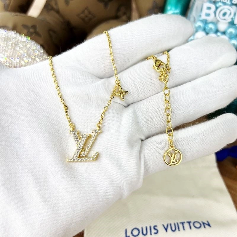 Precise copy Louis Vuitton Necklaces