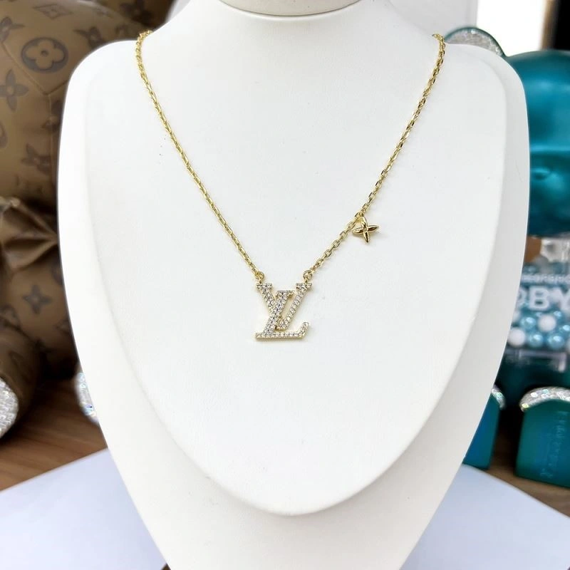 Precise copy Louis Vuitton Necklaces