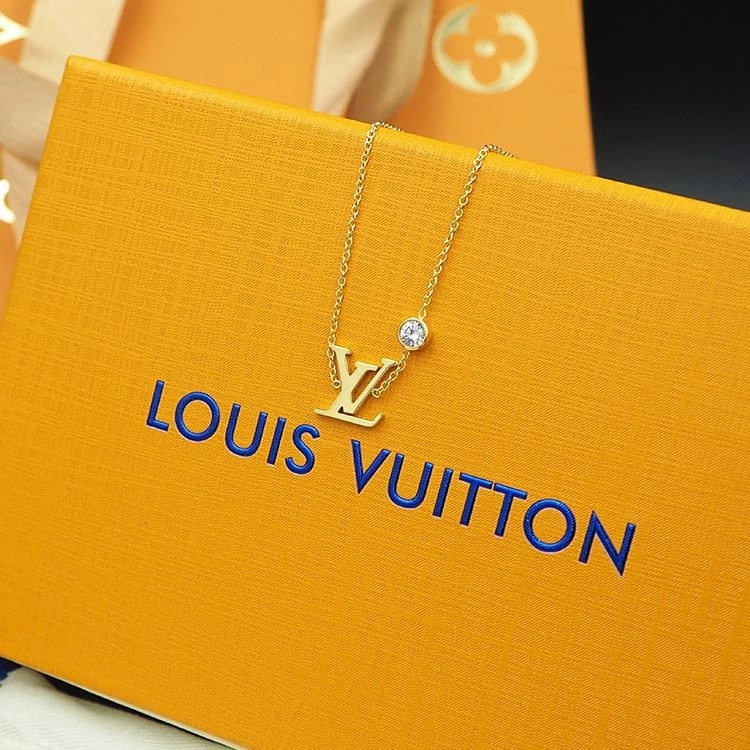 Indistinguishable Louis Vuitton Necklaces