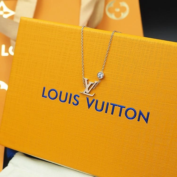 Indistinguishable Louis Vuitton Necklaces