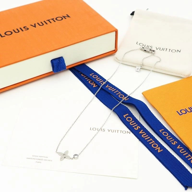 Value-priced Louis Vuitton Necklaces