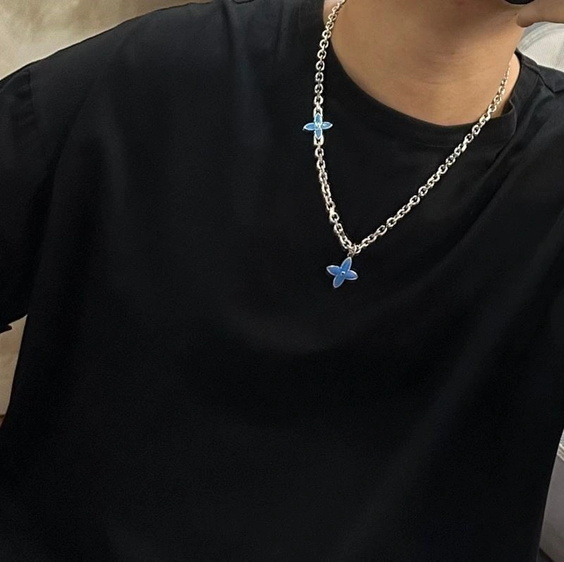 Discounted Louis Vuitton Necklaces