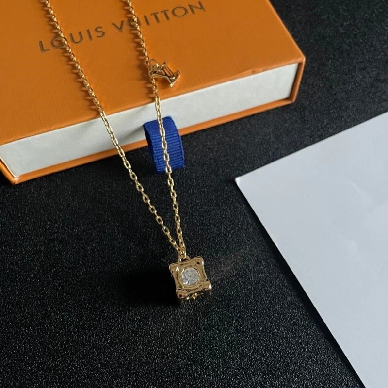 Cut-rate Louis Vuitton Necklaces