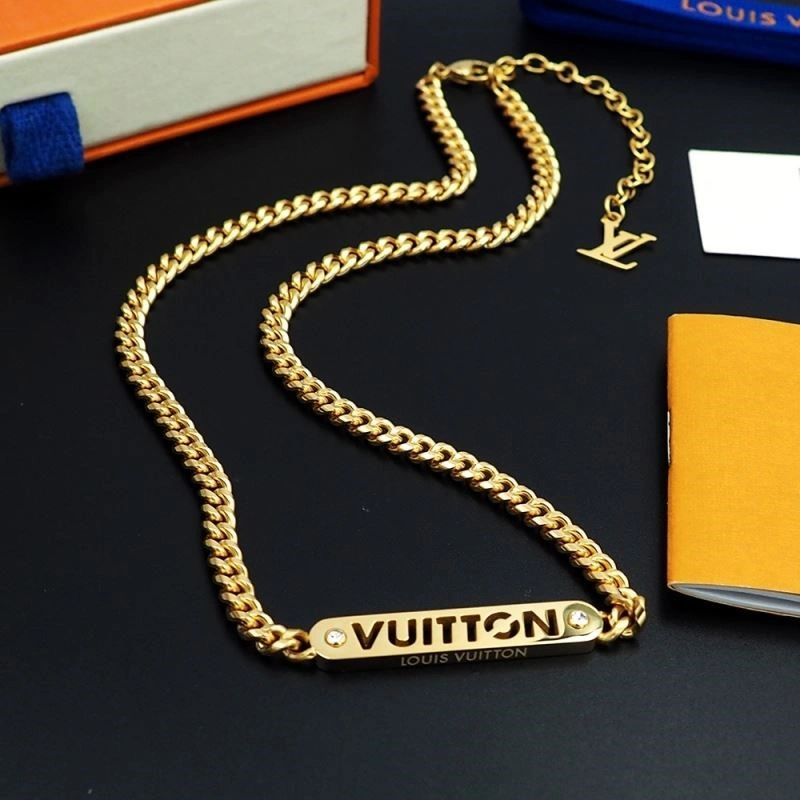 Reasonably priced Louis Vuitton Necklaces