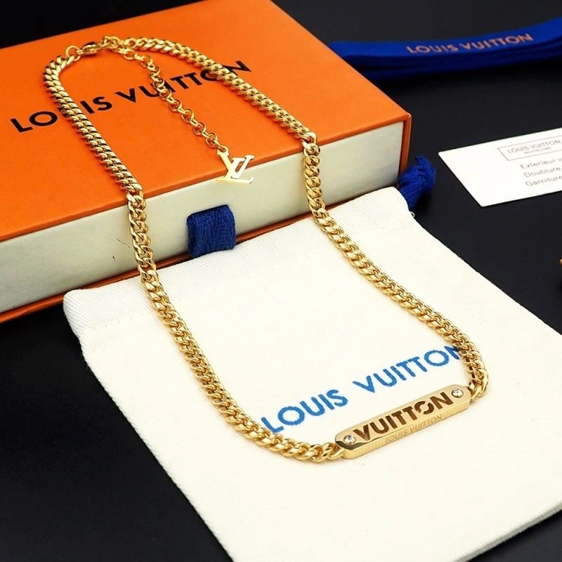 Reasonably priced Louis Vuitton Necklaces