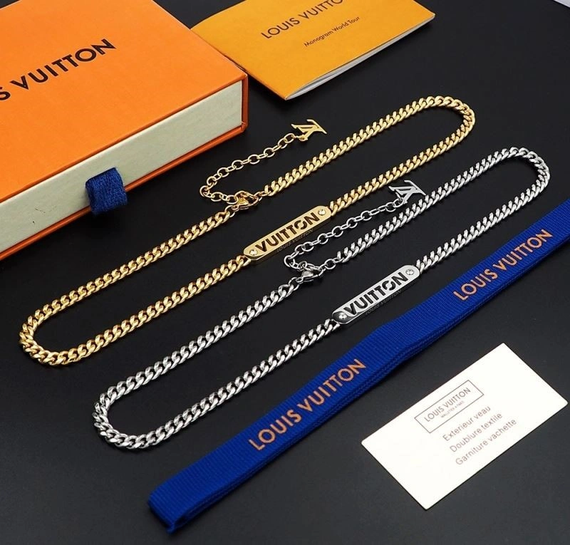 Reasonably priced Louis Vuitton Necklaces