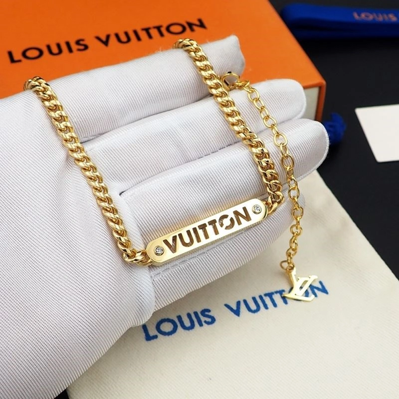 Reasonably priced Louis Vuitton Necklaces