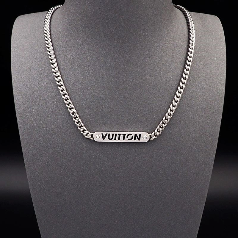 Value-priced Louis Vuitton Necklaces