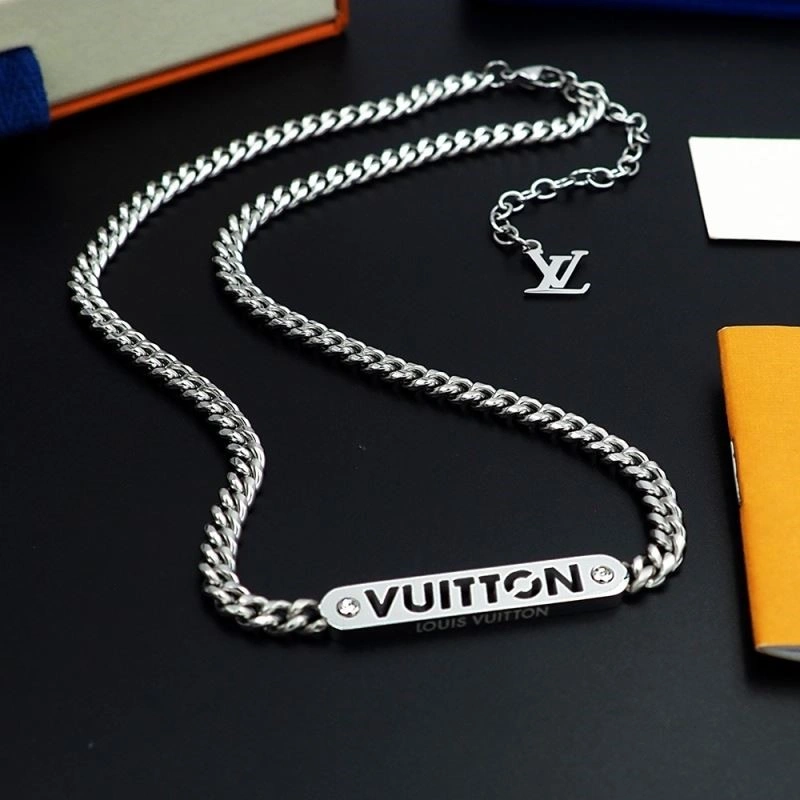 Value-priced Louis Vuitton Necklaces