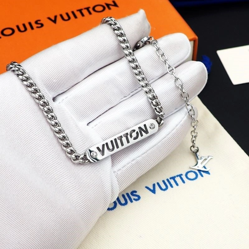 Value-priced Louis Vuitton Necklaces