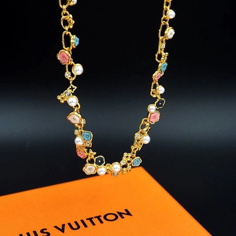 Cut-rate Louis Vuitton Necklaces