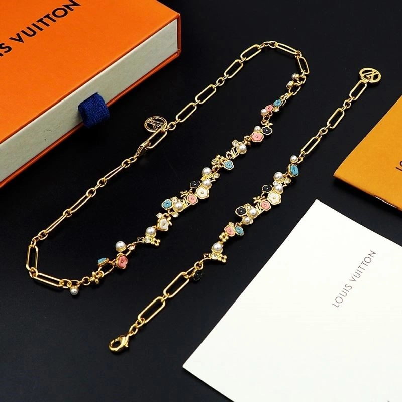 Cut-rate Louis Vuitton Necklaces