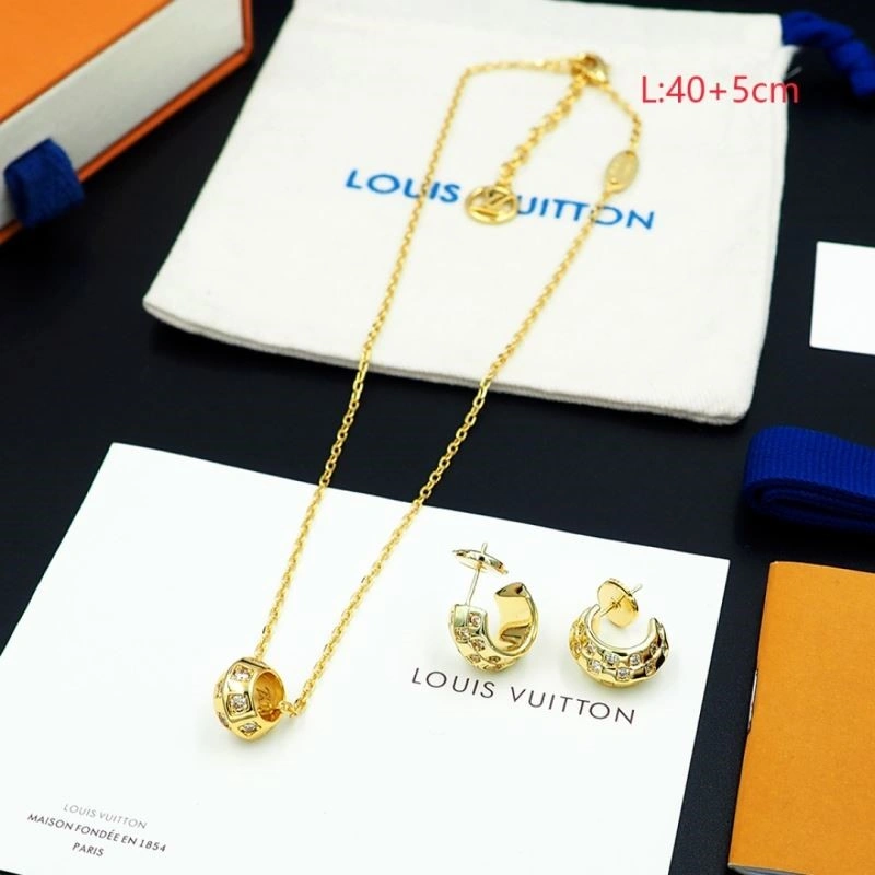 Economical Louis Vuitton Necklaces