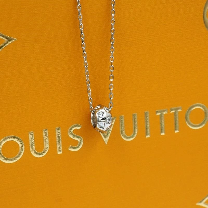 High accuracy Louis Vuitton Necklaces