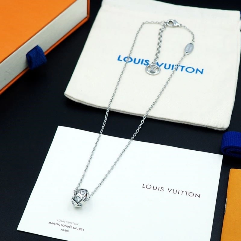 High accuracy Louis Vuitton Necklaces