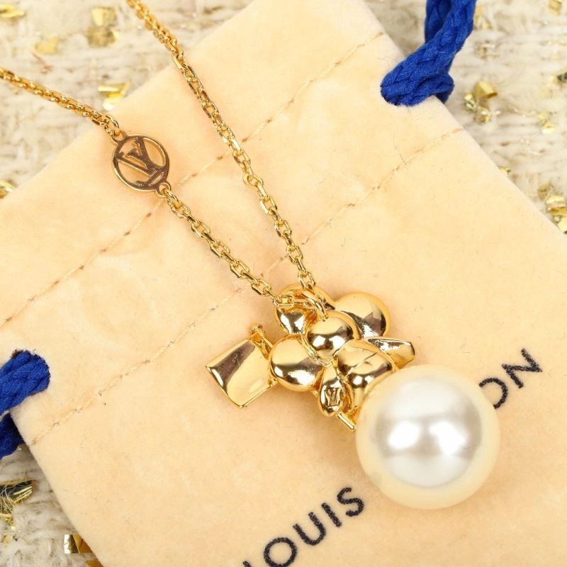 Legit Louis Vuitton Necklaces
