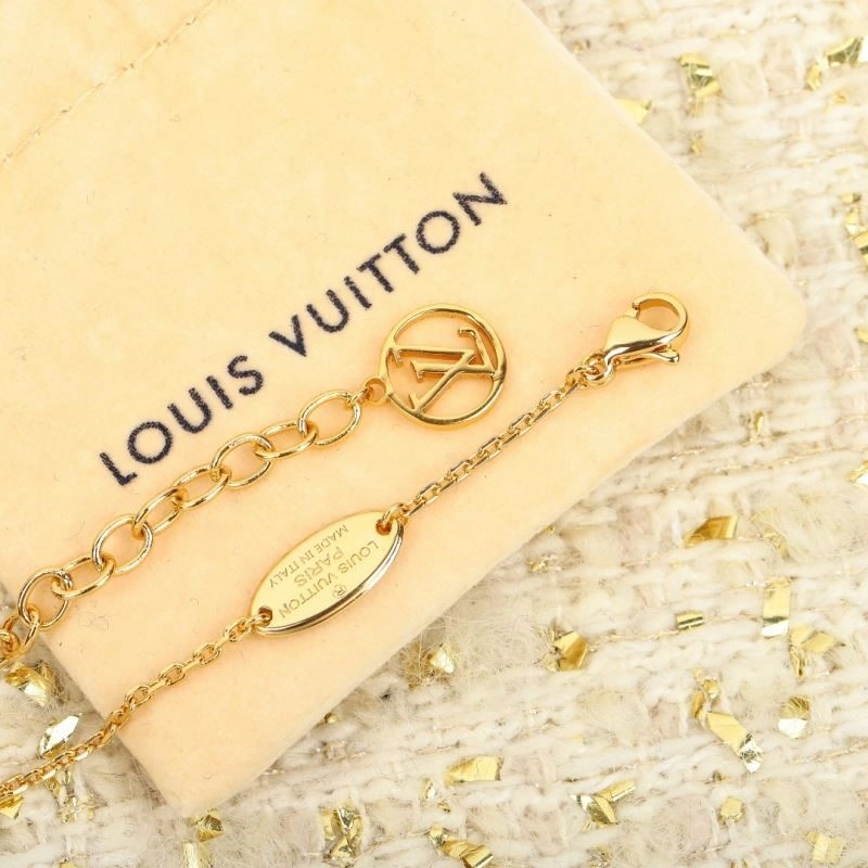 Legit Louis Vuitton Necklaces